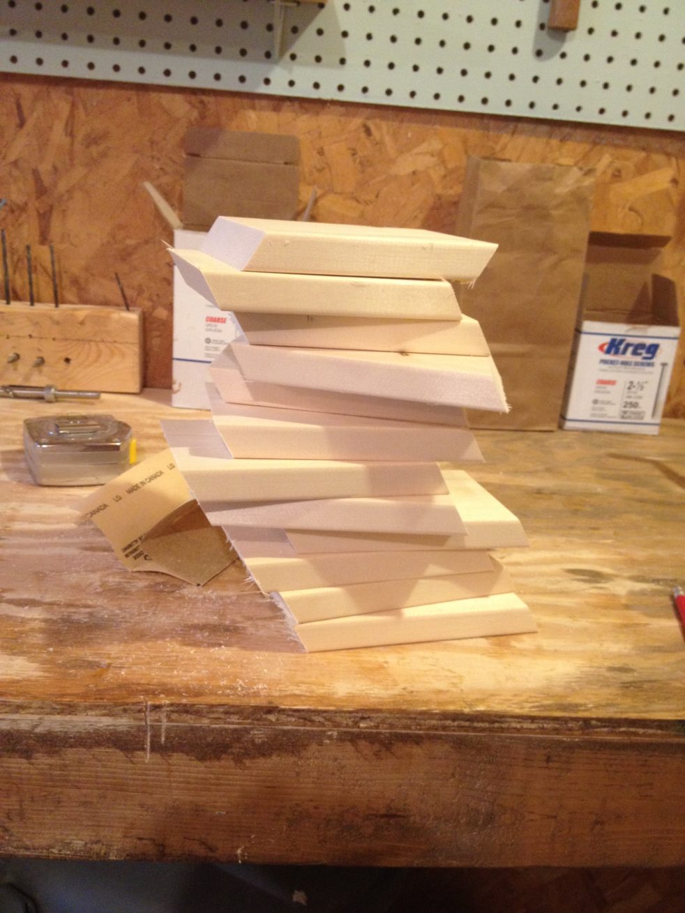 DIY Snowflake Shelf {In 4 Easy Steps!} Easy Christmas DIY!