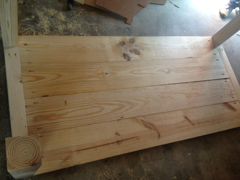 How to Build a Modern Farmhouse Dining Table