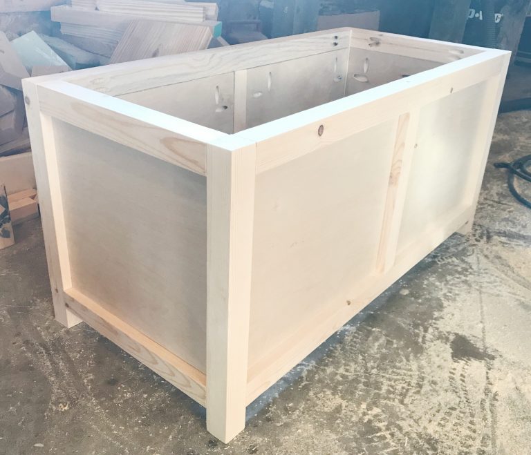 DIY Storage Chest--How to Build in 5 Easy Steps! {Building Plans!}