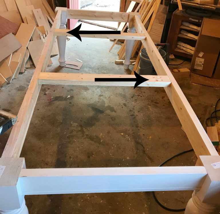 DIY Farmhouse Dining Table --Free Plans and Tutorial