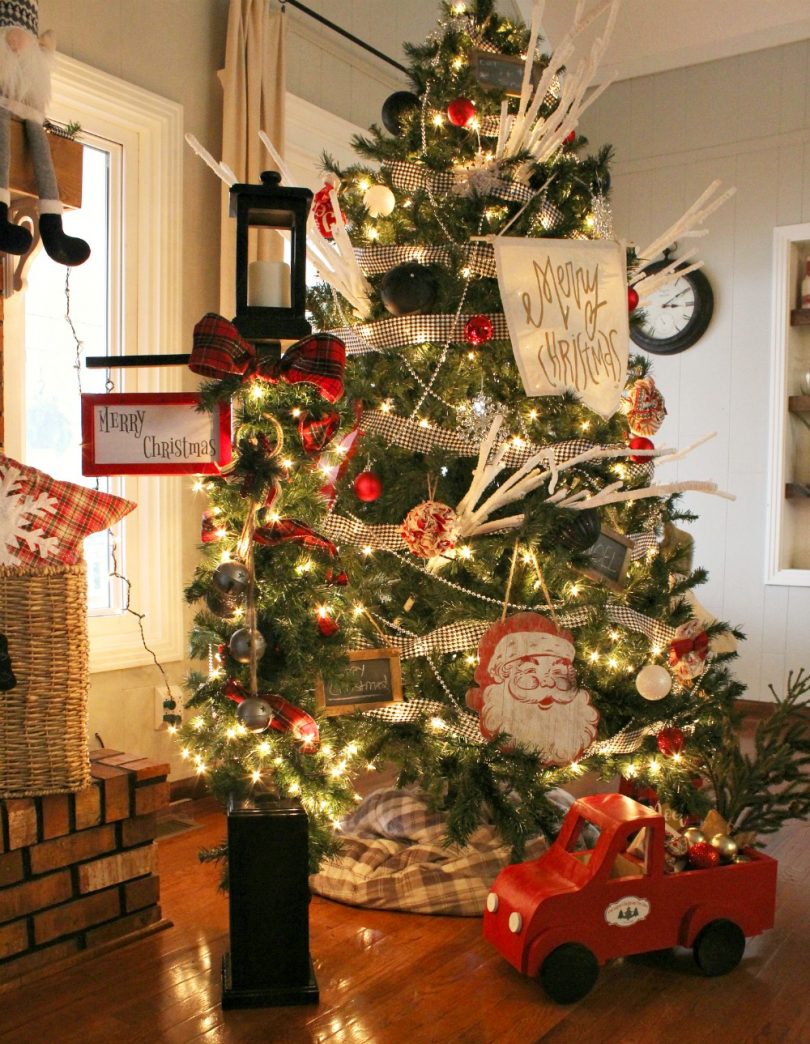 DIY Christmas Lantern Post