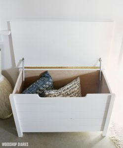 DIY Toy Box--With Faux Slats! {FREE BUILDING PLANS!}