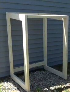 DIY Trash Can Cover {Build it with FREE PLANS!}