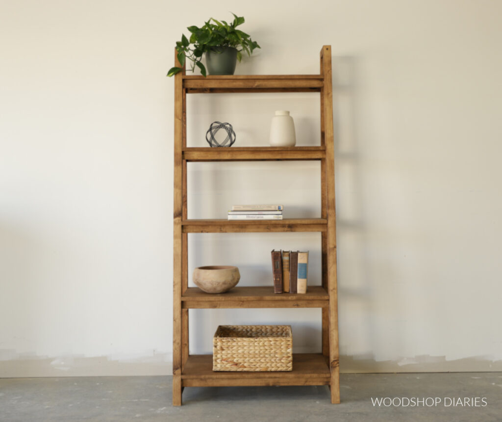 DIY Ladder Bookshelf | BUILDING PLANS