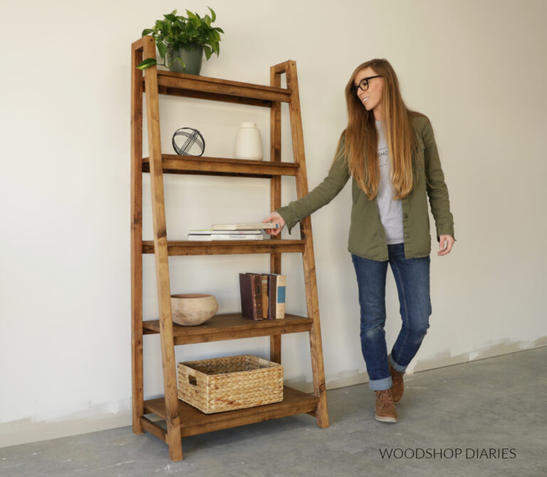 DIY Ladder Bookshelf | BUILDING PLANS
