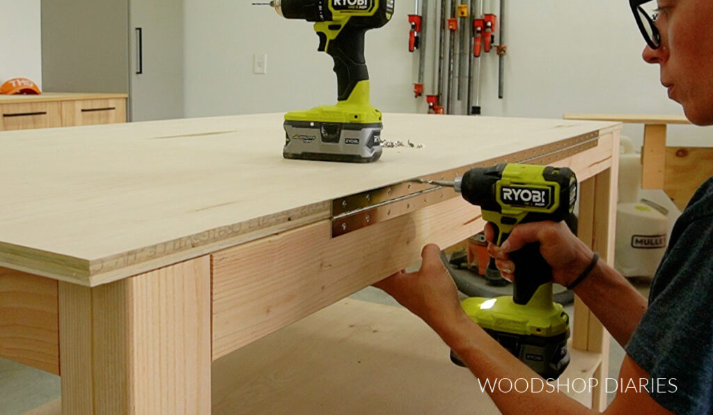 Easy DIY Workbench With Drawers | Woodworking Plans