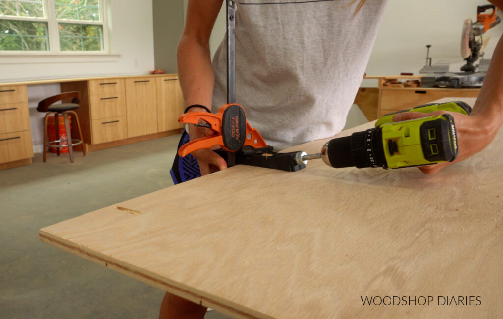 How to Use a Pocket Hole Jig -- For DIY Woodworking Projects!