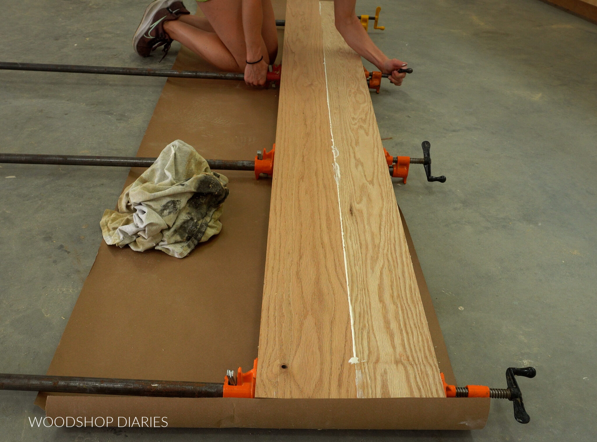 How to Build a Basic DIY Farmhouse Dining Table | with video!