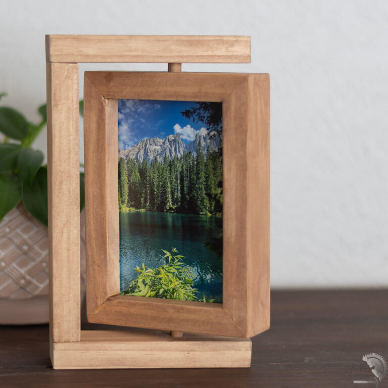 Easiest DIY Desktop Photo Frame