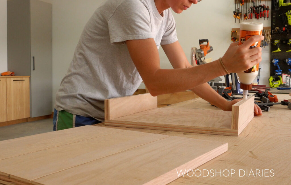 How to Build a Chunky Modern Bench | with printable plans!